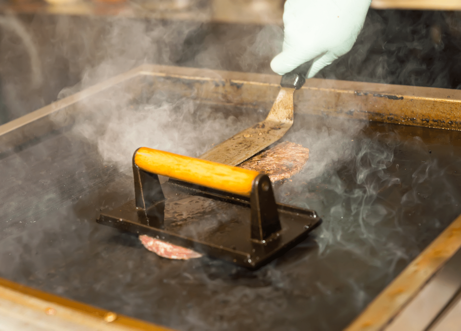 How to Use a Grill Press Like a Chef: Top 9 Uses Explained - University ...
